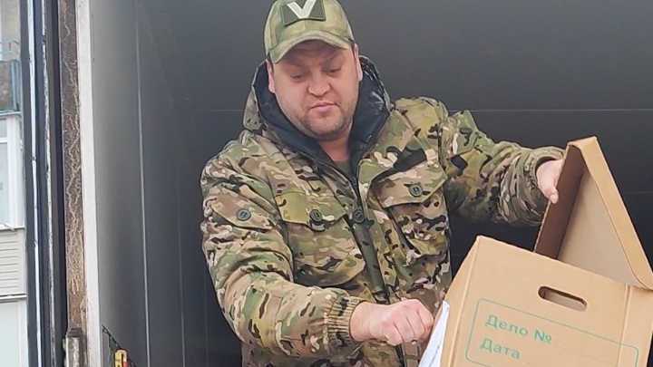 Депутат Артур Каримов доставил гуманитарную помощь от химчан на Донбасс